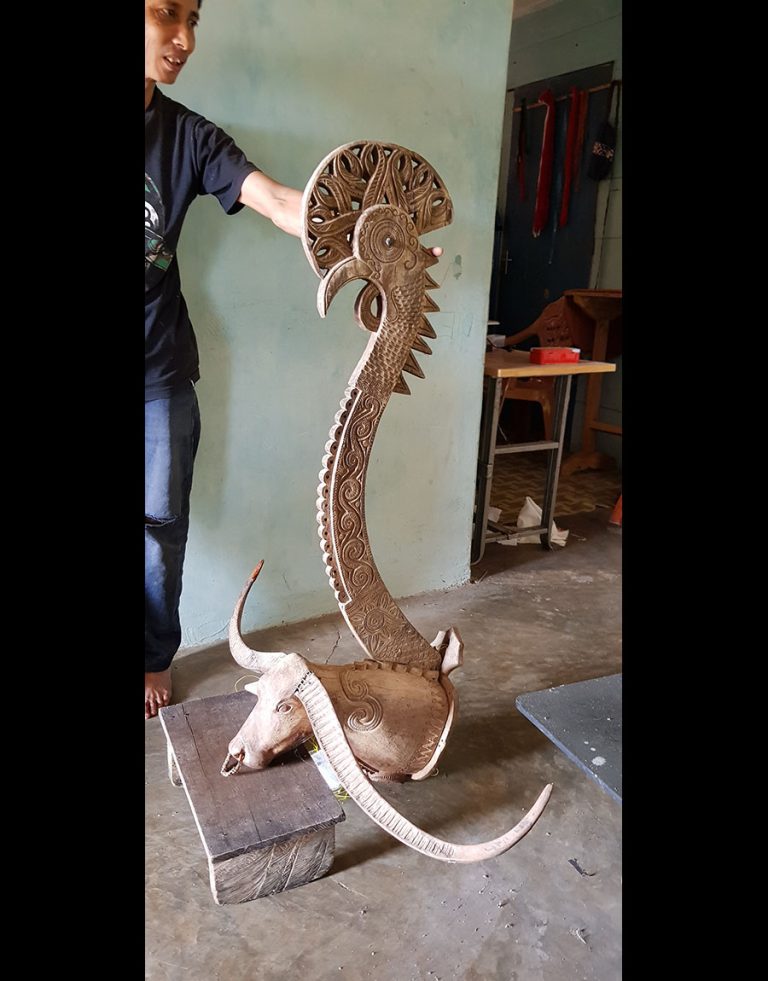 Wooden Buffalo and Katik Ayam Accessories (Kabongngo) - Toraja House ...