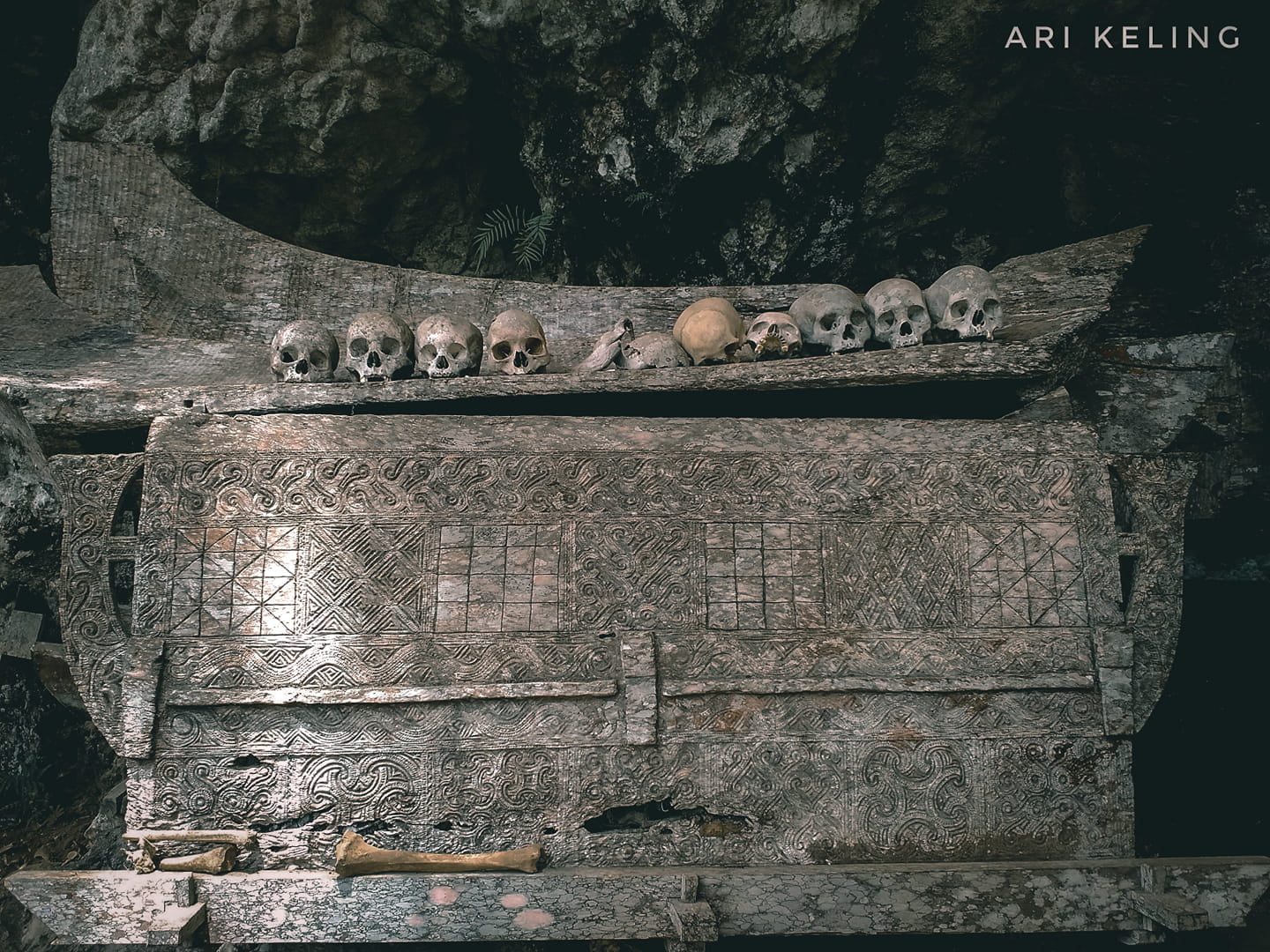 Erong, Toraja Wooden Coffin - Todi Art | Gallery Of Art